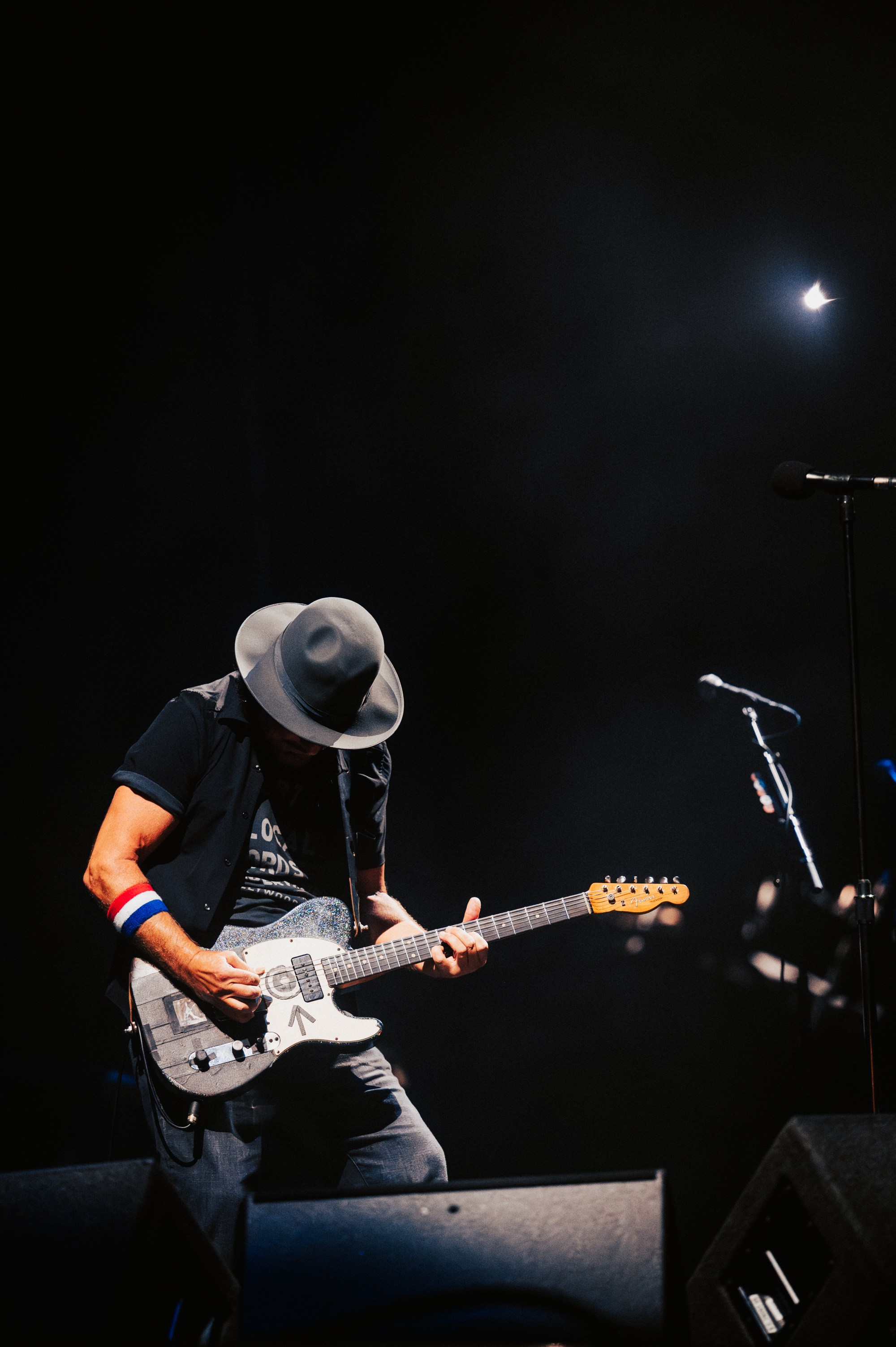 Eddie Vedder’s Beachfront Celebration - The Santa Barbara Independent