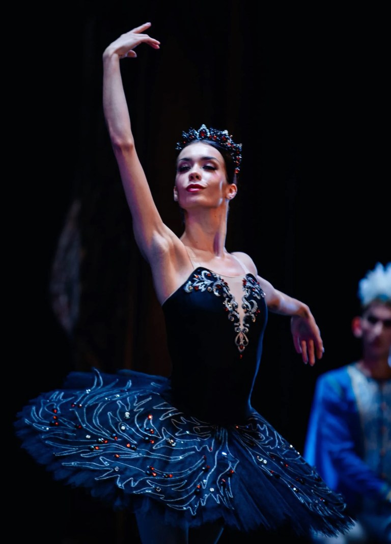 Dance Review | A Spectacular ‘Swan Lake’ with a Surprise Ending - The ...
