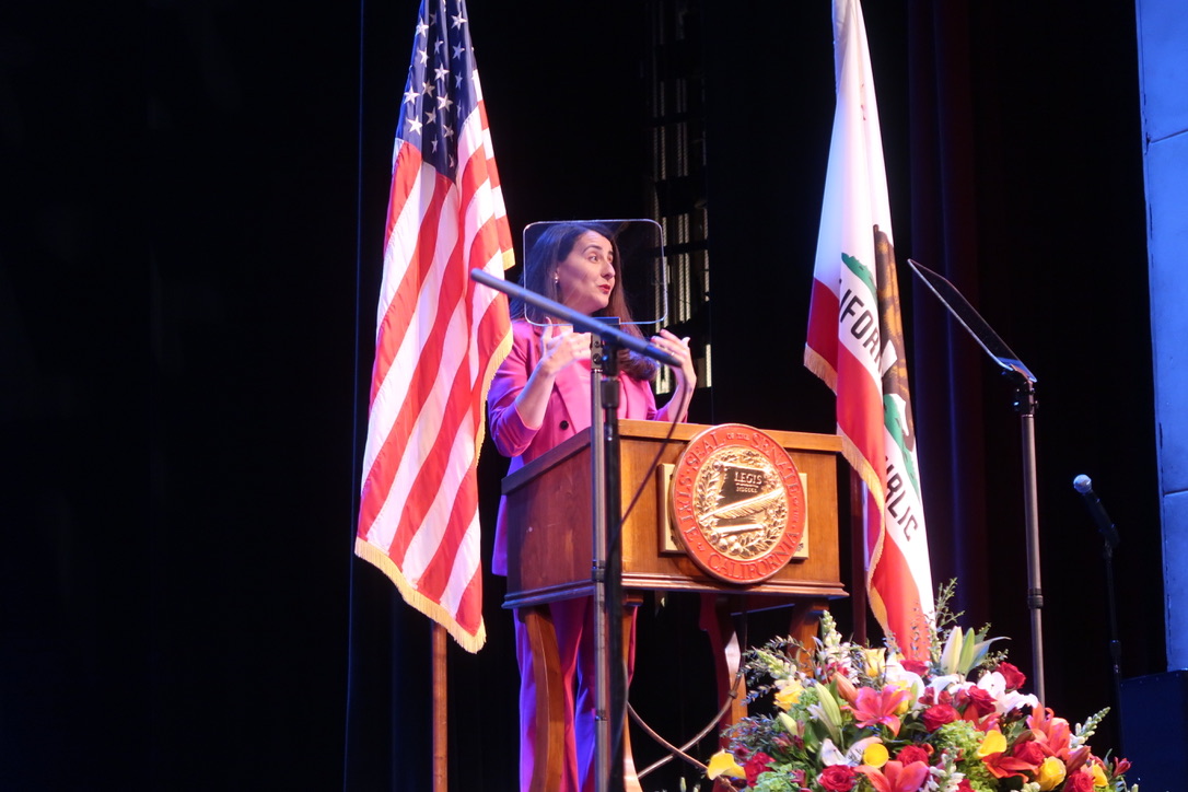 Monique Limón Sworn In as California Senate Leader by Kamala Harris in ...